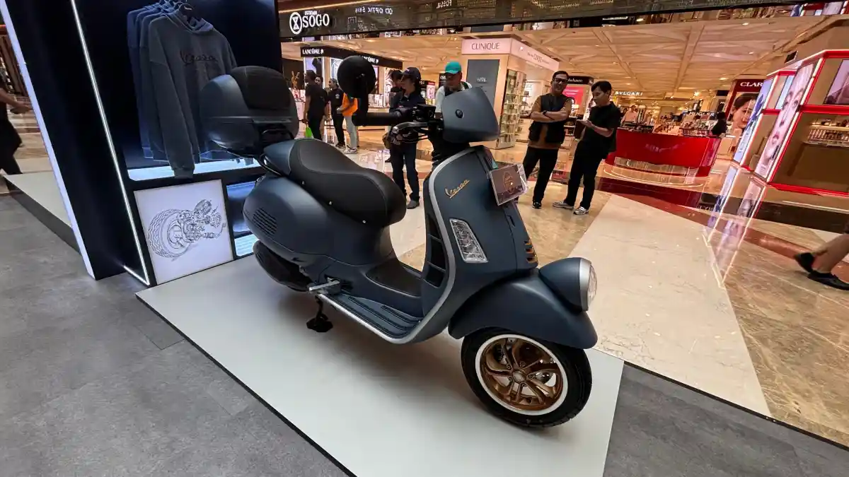 PT Piaggio Indonesia Hadirkan Vespa Sprint dan GTV Edisi Khusus Officina 8