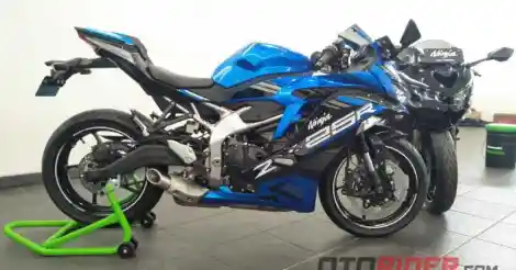 Kawasaki Ninja ZX-25R Warna Biru Berhenti Produksi, Stok Menipis