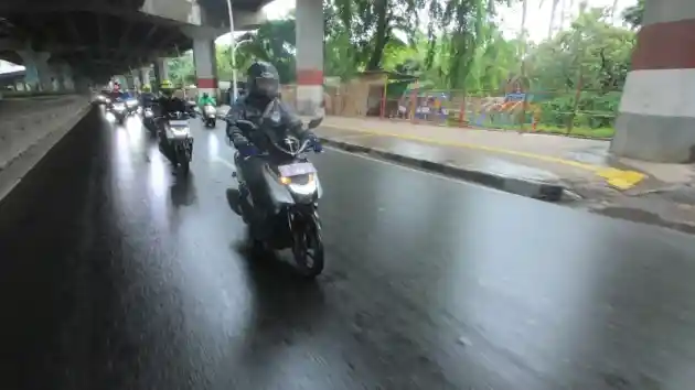 Perhatikan Hal Berikut Pada Sepeda Motor Saat Musim Hujan