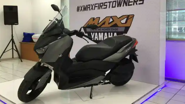 Empat Pilihan Warna Yamaha XMax, Elegan dan Sporty