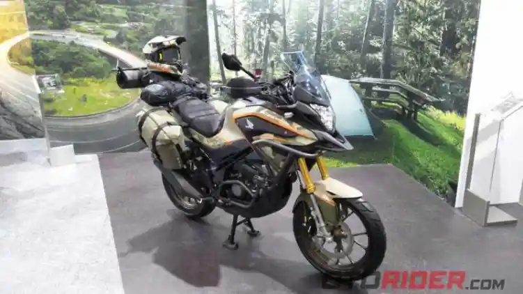 Honda CB150X Siap Camping, Tertarik Jadikan Inspirasi Modifikasi?