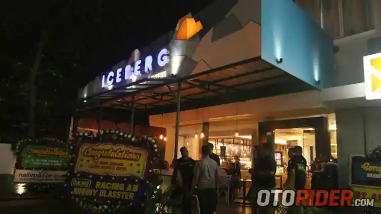 Iceberg Gelato & Coffee Tempat Kongkow Baru Buat Biker Di Pusat Jakarta