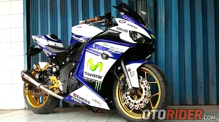 Modifikasi Yamaha R25 2015, Tak Cukup Andalkan Bodi Fiber
