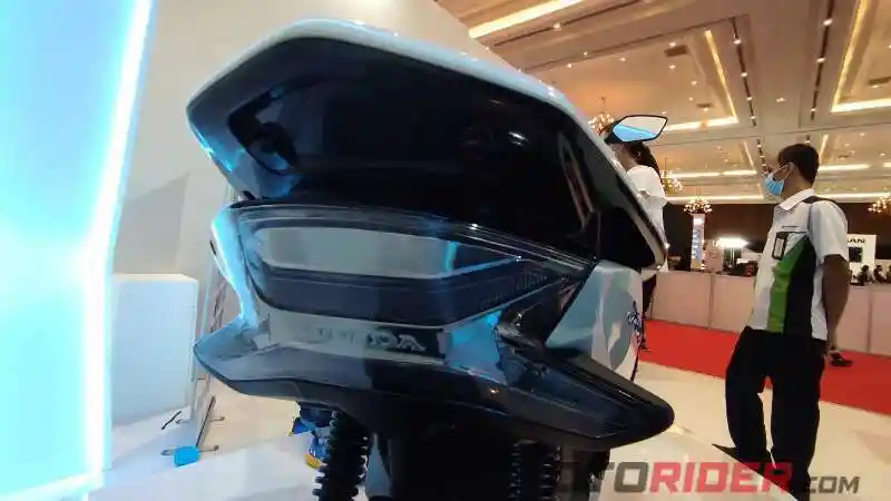 GALERI: Motor Listrik Honda PCX Electric