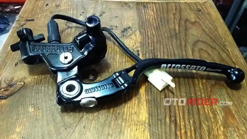 Handle Kopling Buatan Italia Ini Dijual Murah, Keunggulannya Bisa ...