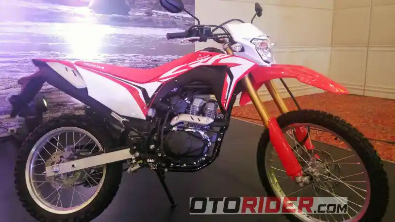 Honda Meluncurkan CRF150L, Dijual Rp 31,8 Juta