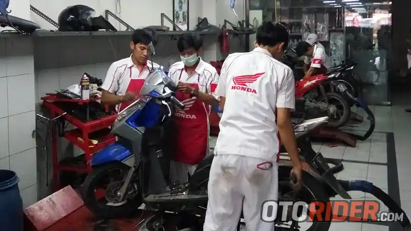 Honda Daya Gelar Paket Service 2 in 1 di Jawa Barat