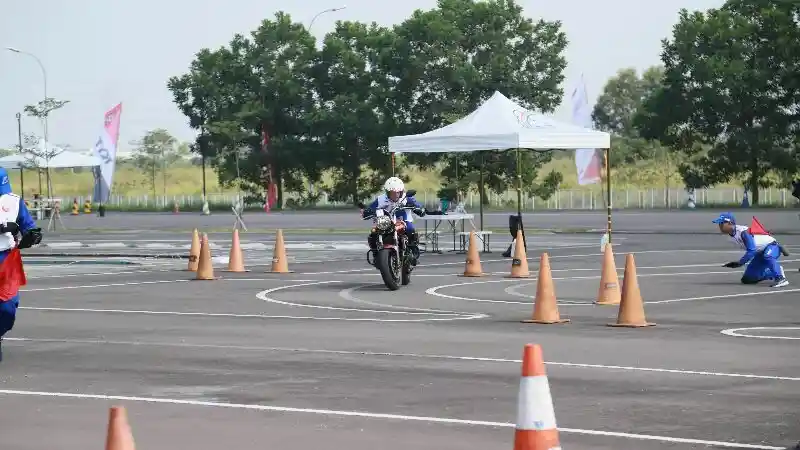 Alasan Ujian di Lintasan Lomba Safety Riding Tak Dijumpai di Jalan