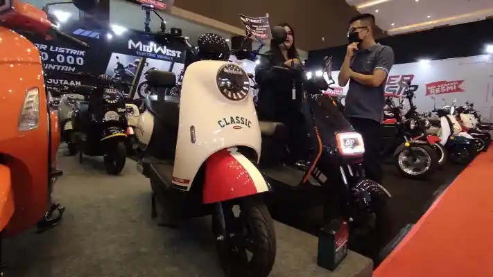 Punya Uang Rp 3 Jutaan, Bisa Beli Motor Listrik Ini di IIMS 2024