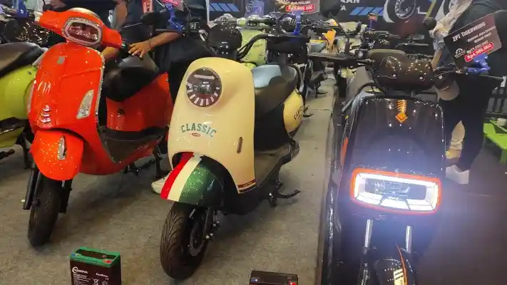 Spesifikasi ZPT Megan Classic, Motor Listrik Paling Murah di IIMS 2024