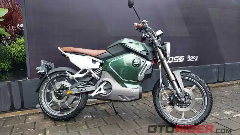Punya Tampang Klasik, Berikut Detail Spek Motor Listrik SMOTO TC