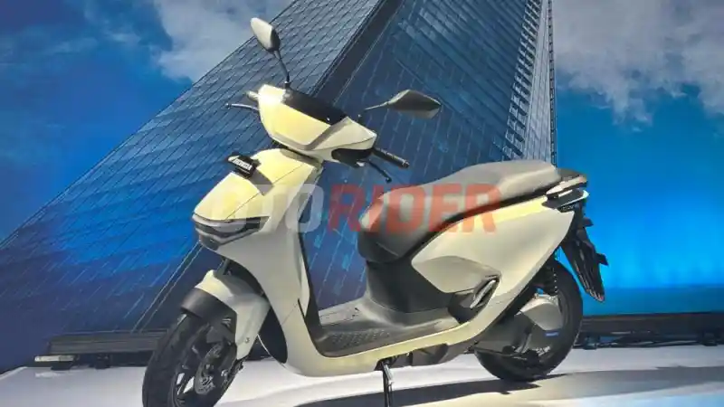 Perbandingan Dimensi Honda CUV e: dan Vario 125, Besar Mana?