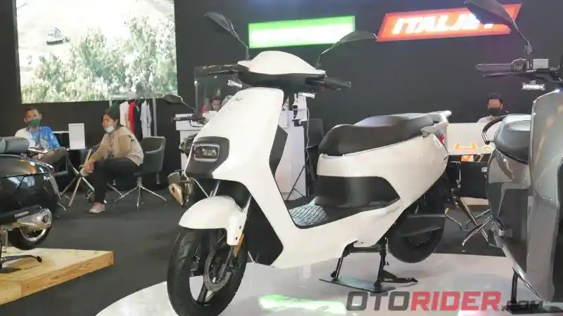 Detail Spesifikasi NIU Gova 05: Top Speed 85 Km/Jam, Jarak 72 Kilometer