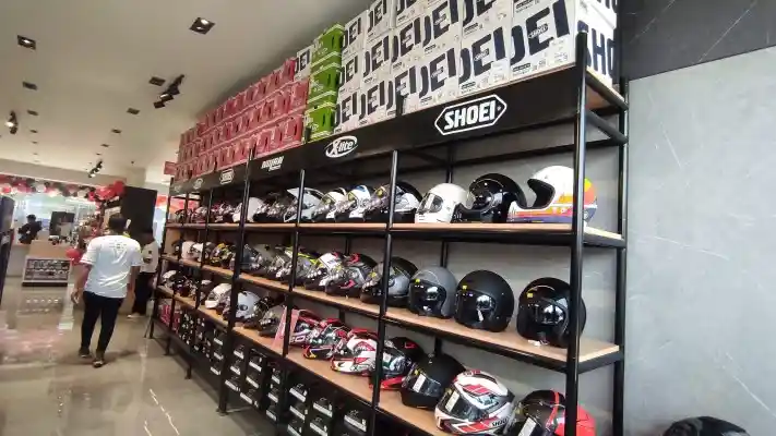 Hadir di PIK 2, DeRide Store Berikan Promo 10 Persen